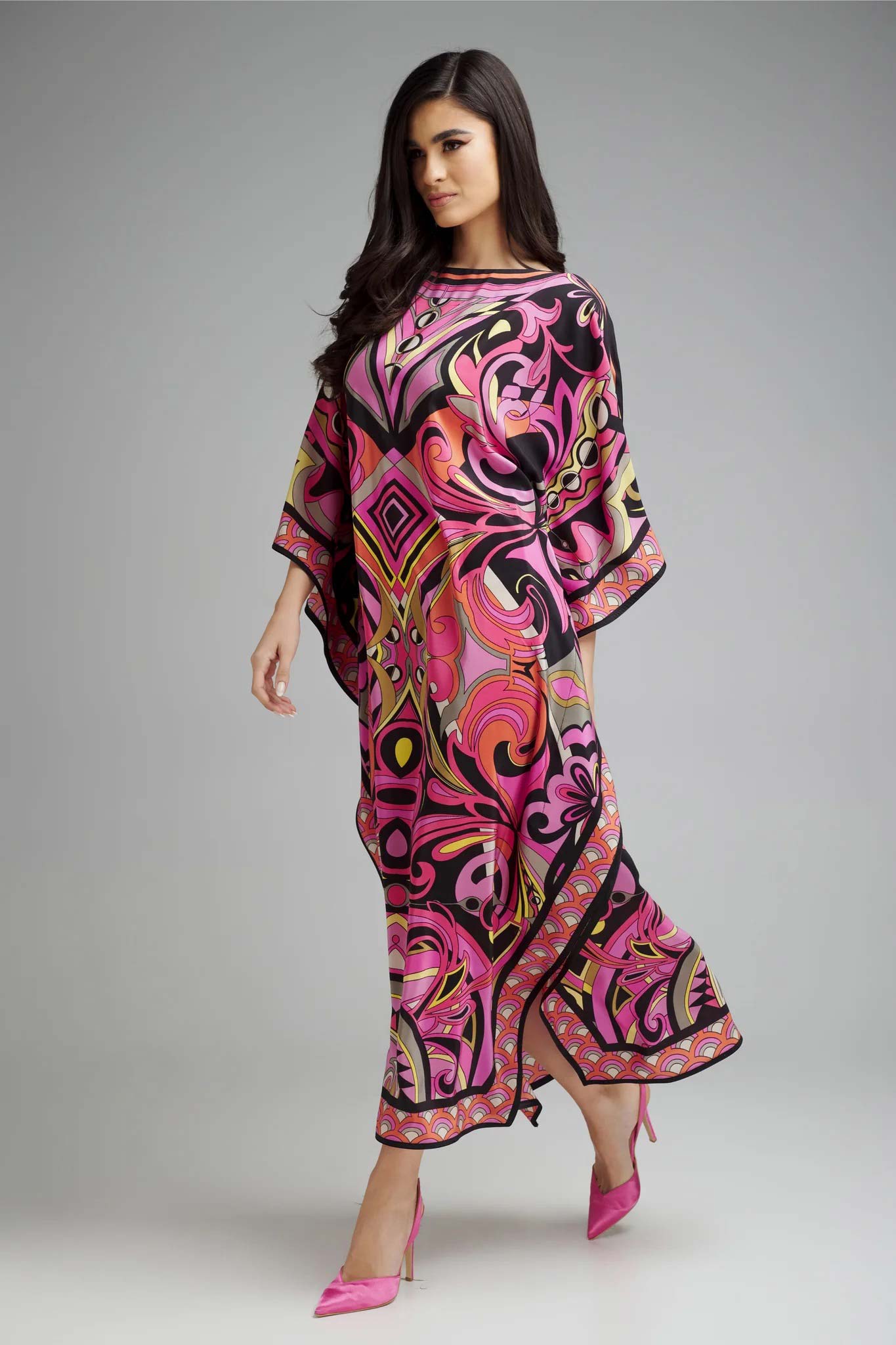 Pakistani Kaftan Dress: Elevate Your Style with Vibrant Elegance ...
